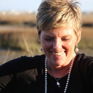 Helen MacMillan – Author | International Speaker | and | Success Coach
